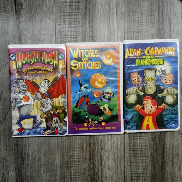 n/a | Other | Vintage Halloween Vhs Clamshell Movie Animated Alvin ...